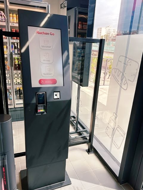 Auchan opens the first self-service store in the Polish market and ...