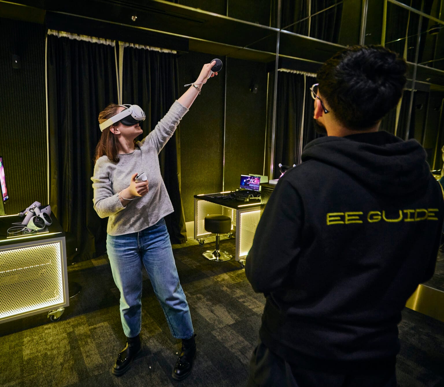 EE opens extended reality retail playground in flagship store, the EE ...