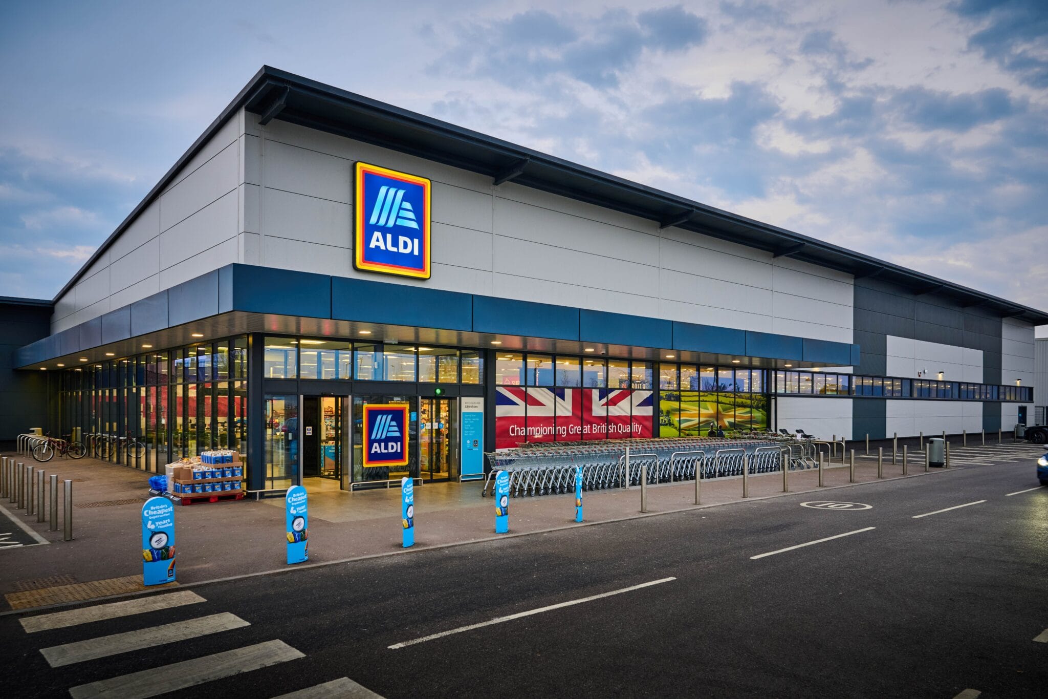 Aldi announces price freeze on baby formula to support parents