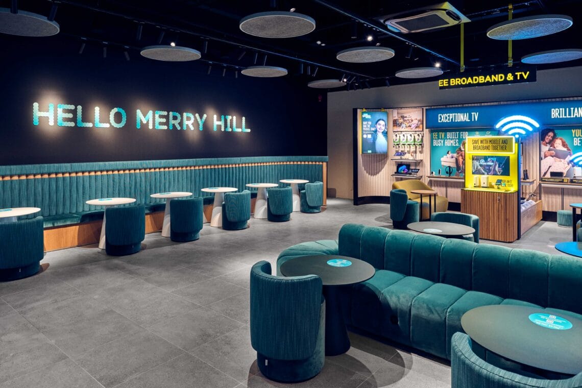 EE launches Experience store in Dudley’s Merry Hill Centre and invites ...